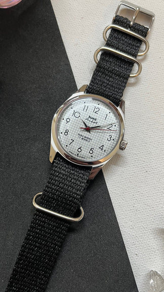 HMT Pilot Graph Dial- White – watchtopia.in